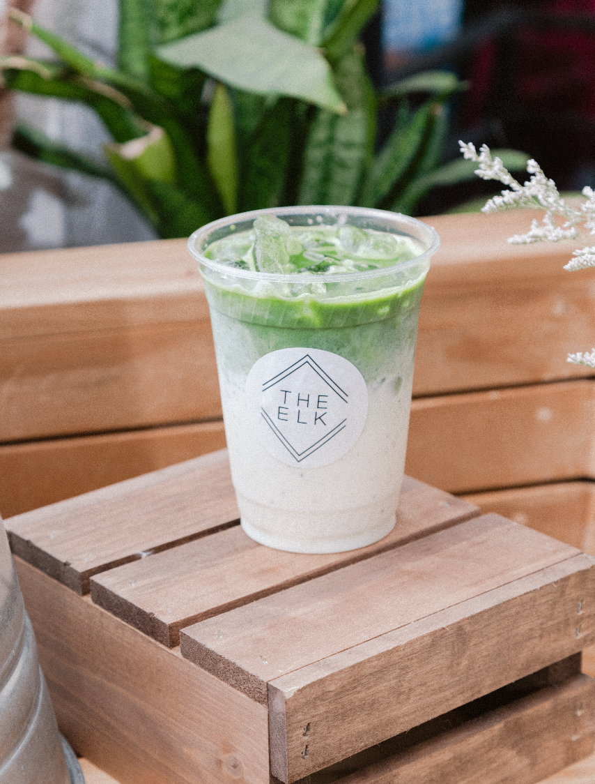Iced Matcha Latte 16 oz. | T H E E L K